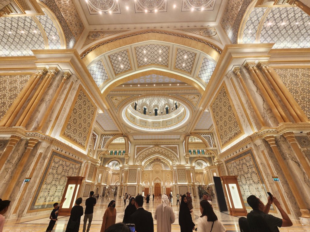 Des fois j'traîne à Abu Dhabi. Visiter Abu Dhabi en 3 jours - Jipsee